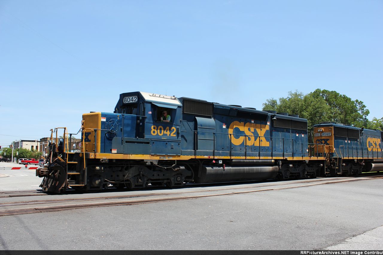CSX 8042
